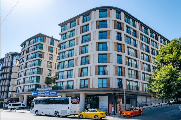 Residence In Beyoglu With 7/24 Security - Harbiye