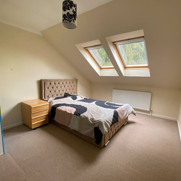 Bright Room With Private Bath | Near Crewe Station - Nantwich