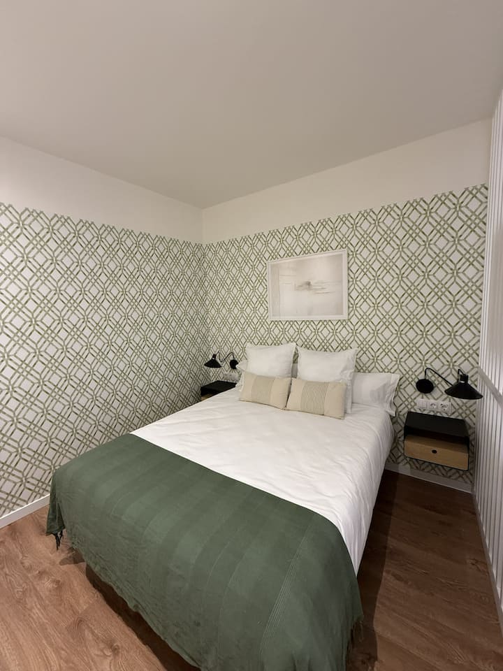 Libro Iv. Luminoso Estudio Con Aire Romano - Alcala de Henares