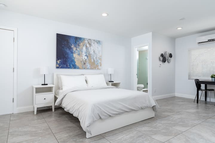 Bayshore Breeze #3 - Fort Lauderdale