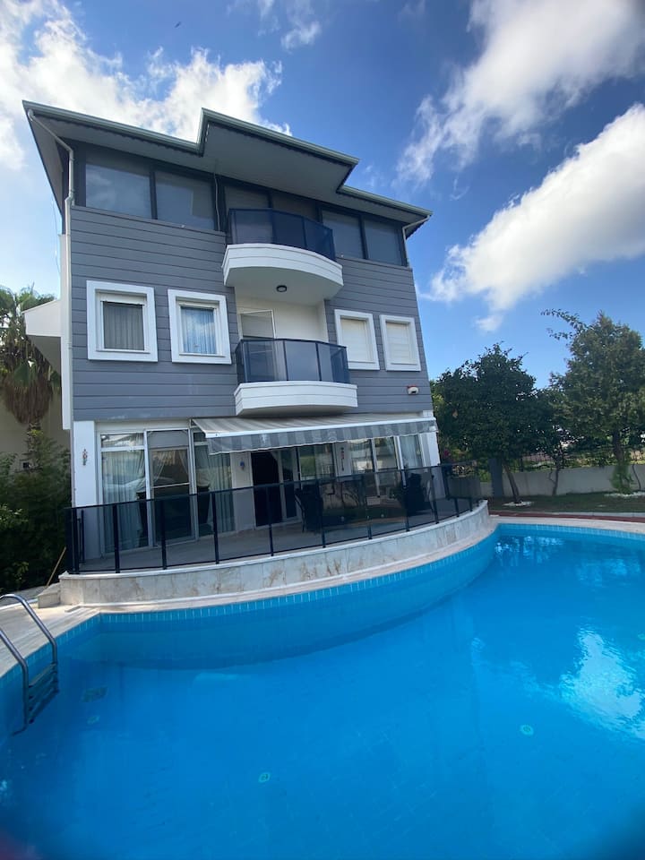 Denize 100 Metre ÖZel Havuzlu Müstakil Villa - Manavgat