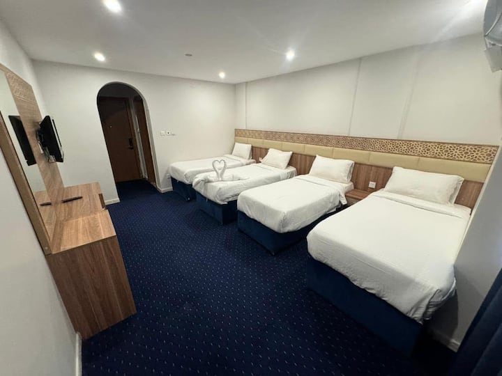 Comfort Room2 (5 Mins Accessible Haram By Shuttle) - Mecca
