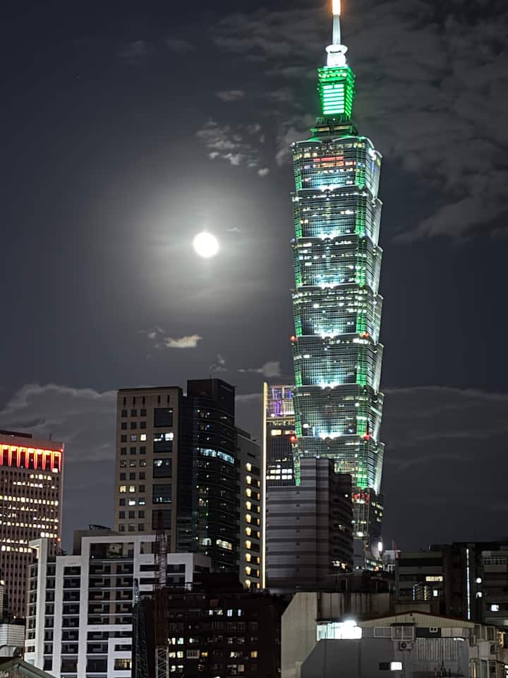 [大安區]新開幕優惠5折！信義安和站步行5分鐘，台北101臨江夜市，電梯，3個房間2套衛浴兒童遊戲區 - 三峽區
