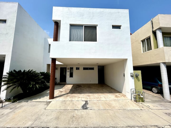 La Casa De Don Gato | Fraccionamiento Privado - Santa Catarina
