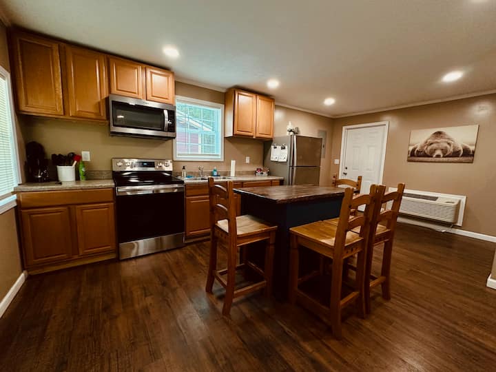 Maybeury Atv Resort, Cabin 3
*Minutes To Trails* - Northfork, WV