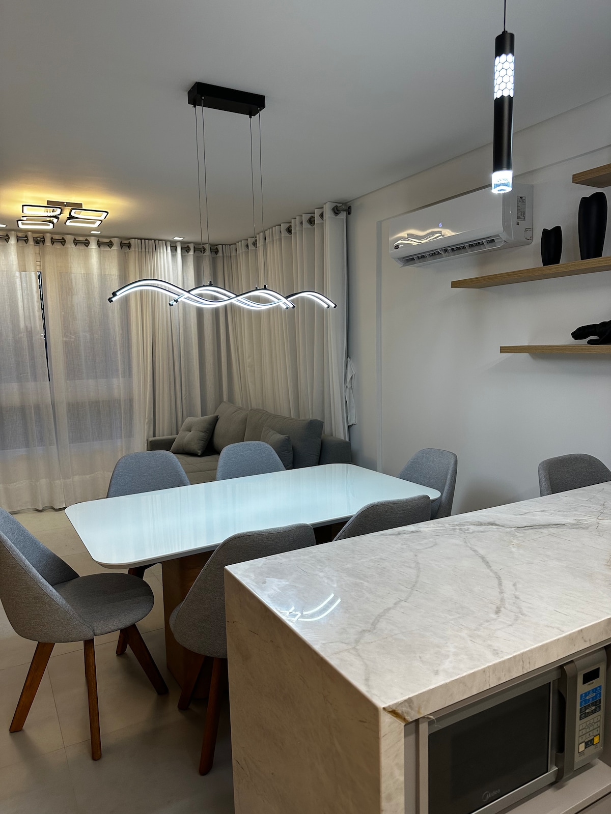 Modern retreat 1 block from the waterfront! With garage - Apartments ...