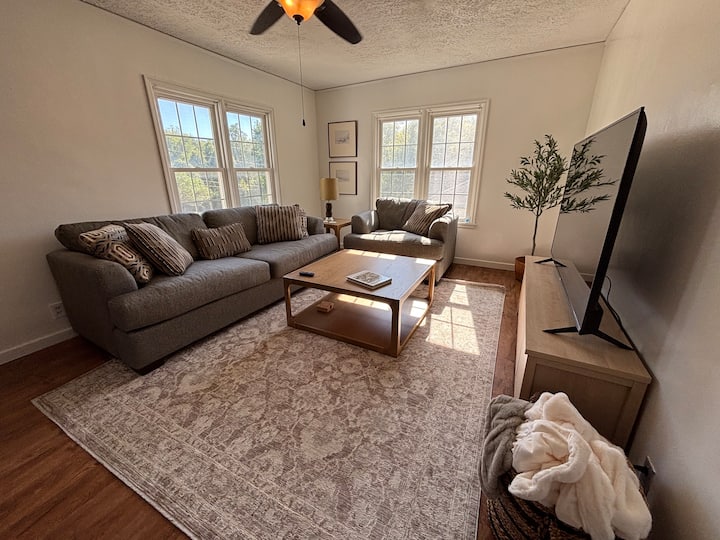 Cozy 4-bed In Friendly Morningside Neighborhood - Stone State Park, Sioux City