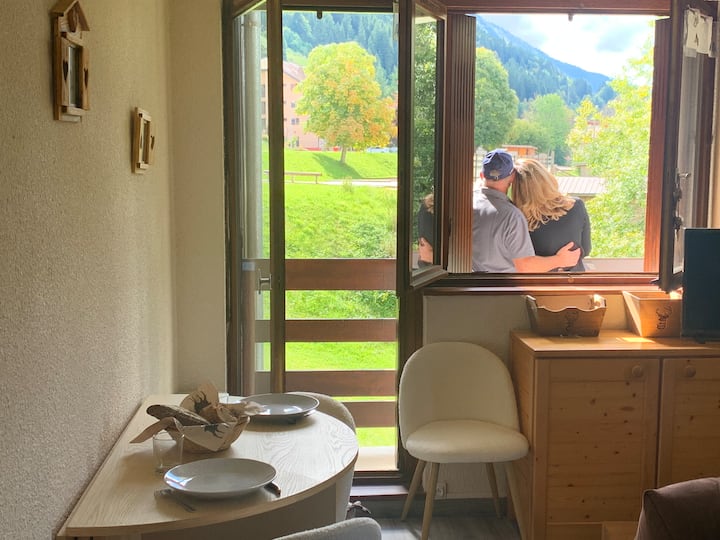 Posez Vos Valises, Garez Votre Voiture Et Profitez - Lélex