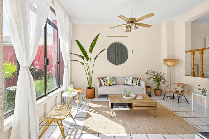 Terrace W/ Hottub, Malecon, Charming Patio, Parkng - La Paz