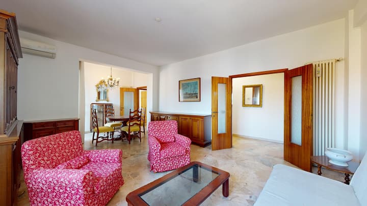 Appartamento Di 130 M In Viale Ceccarini Riccione - Riccione