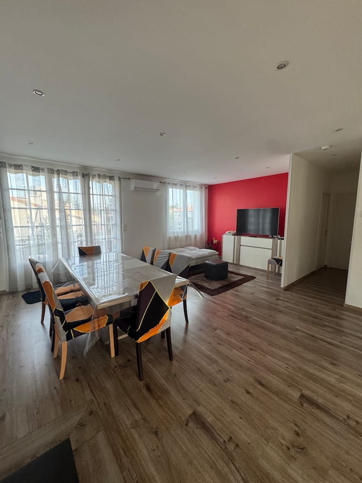 Maison 2 Chambres • Lumineux • Netflix + Wifi - Cholet