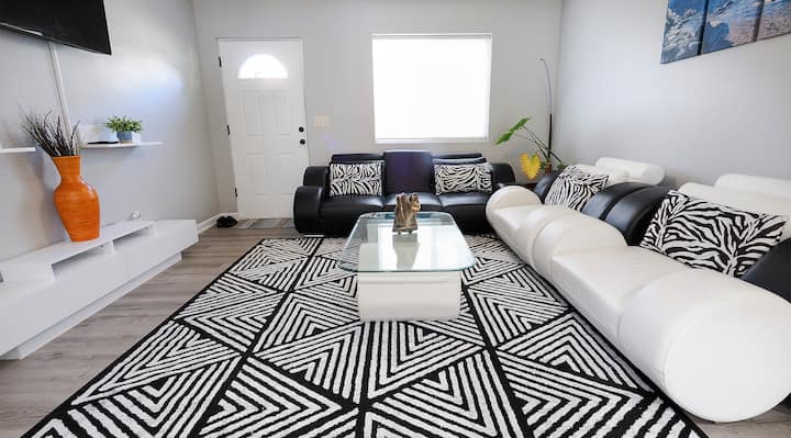 Cozy Morningside Apartment With Fiber Internet - Sioux City, IA