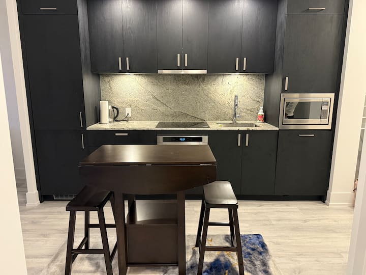 Luxury Apt | Steps To Lrt | Full Amenities - Toronto