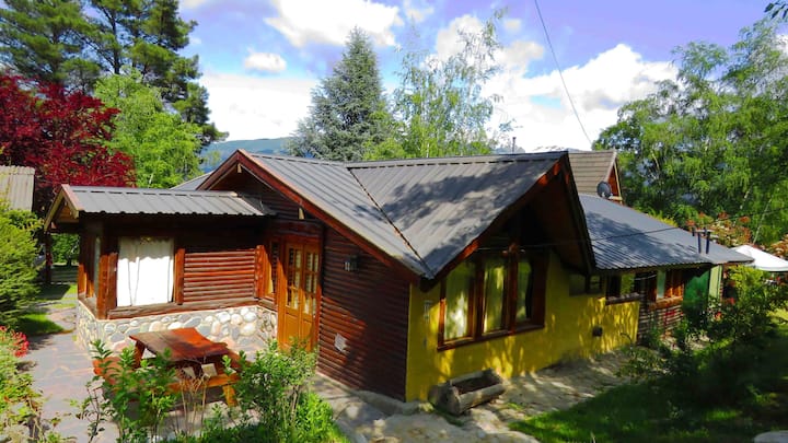 Tu Descanso En La Montaña, Con Parque Y Silencio - El Bolsón