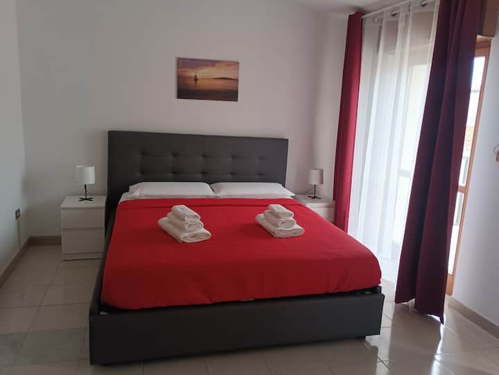 Attico A 100 Metri Dalla Stazione - Vibo Valentia