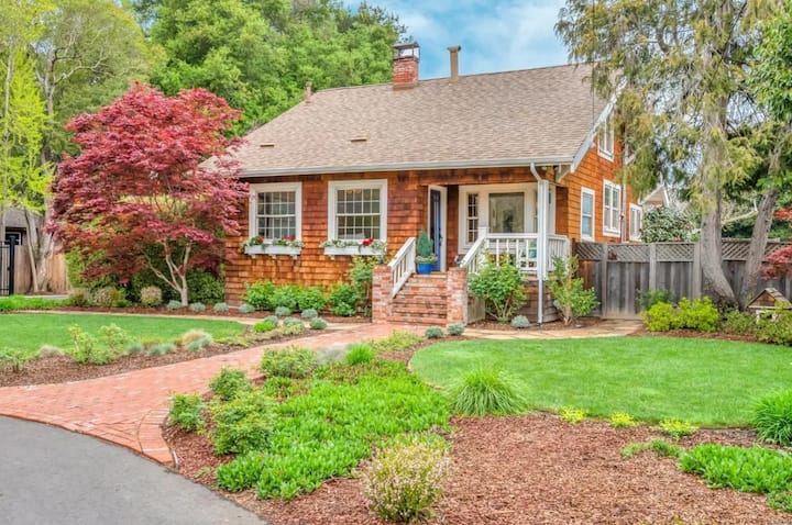 Charming Spacious Napa Farmhouse – 3br/2ba - Napa, CA