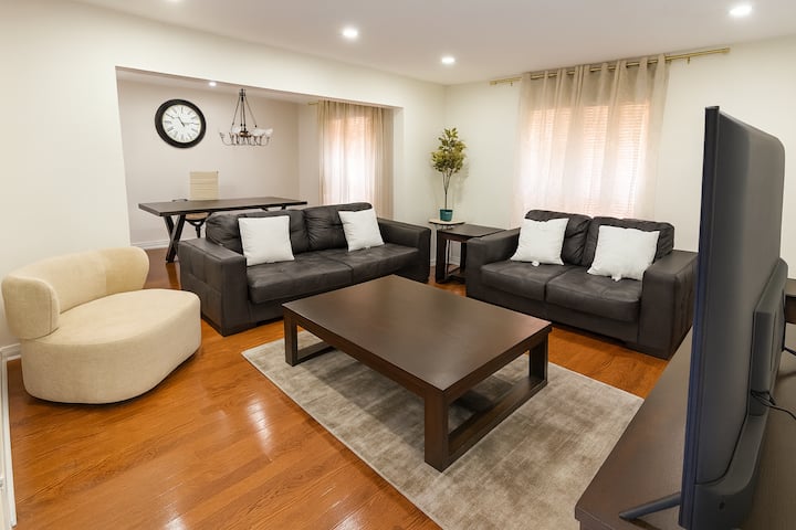 Comfy & Spacious 4br Family Home W/patio Made 4 U! - Orangeville