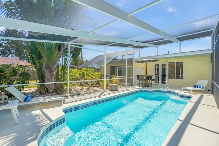Tropical Escape W/pool - Near Siesta Key! - Siesta Key, FL