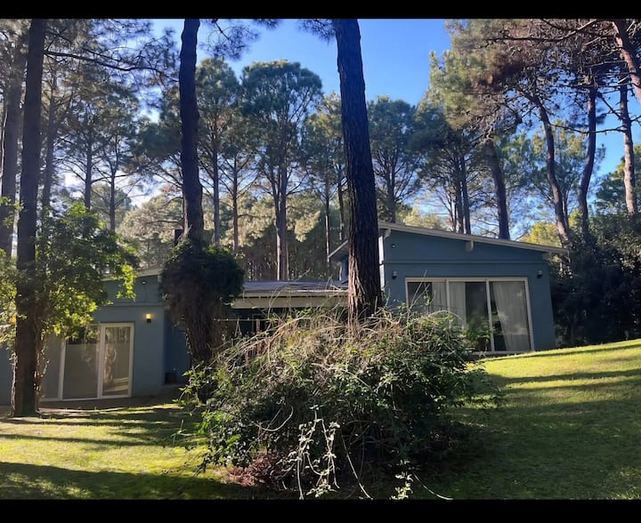 Hermosa Casa En Zona Norte De Pinamar - Pinamar