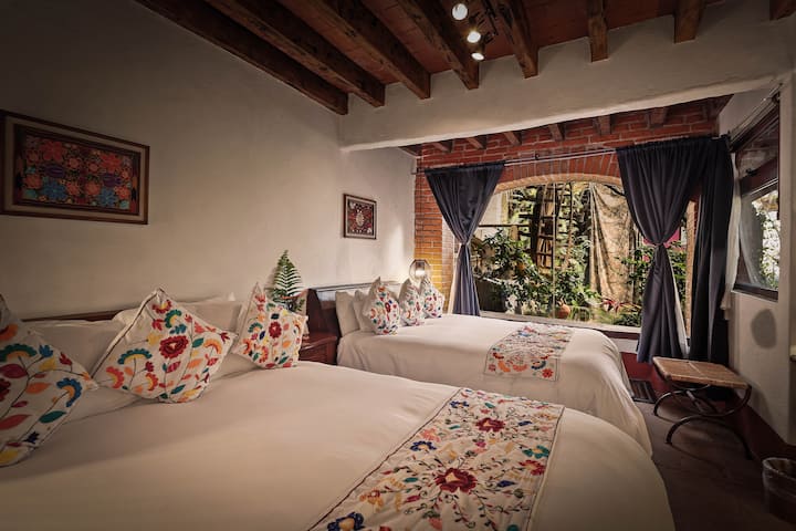 Cozy Room + Breakfast In Valle (Up To 4 Guests) - Valle de Bravo