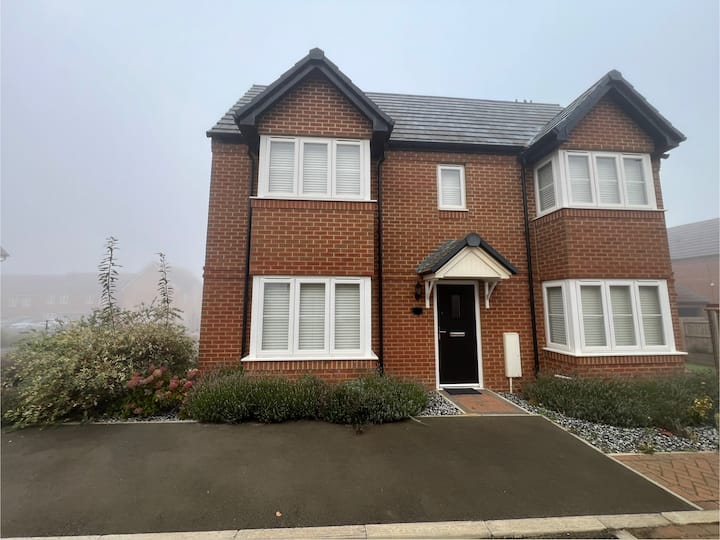 Peaceful Double Room Near Wellingborough Station - Wellingborough