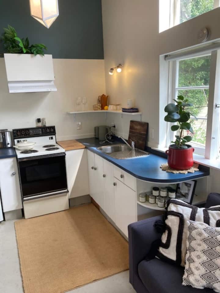 Self-contained Studio By The Beach - Paekākāriki