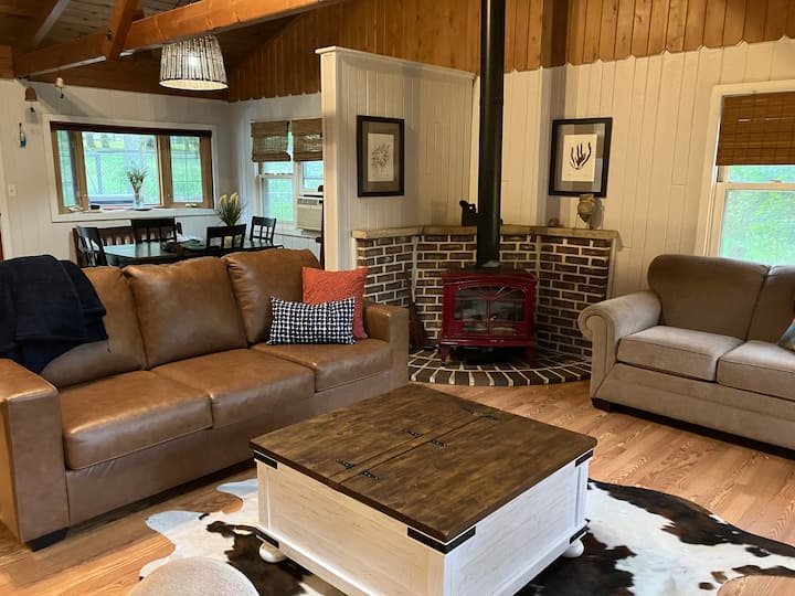 Spacious House Near Downtown And Ski Resort - Iron Mountain, MI