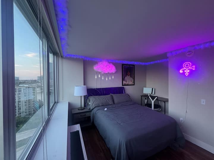 The Prince Pad - Gym, Views, Great Location! - Philadelphia