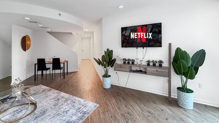 Luxury 3bath Marina Apartment - Venice Beach, CA