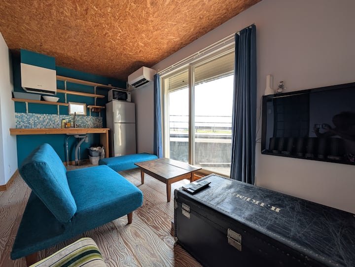 海の目の前でBbq！幸崎駅車10分のコンテナ1ldk｜3名・p無料2台  波音 Namioto - Ōita