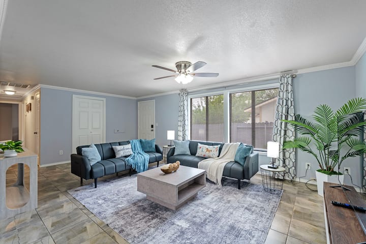 Reno-tahoe Escape | Midtown 3br/2ba Retreat - Reno, NV