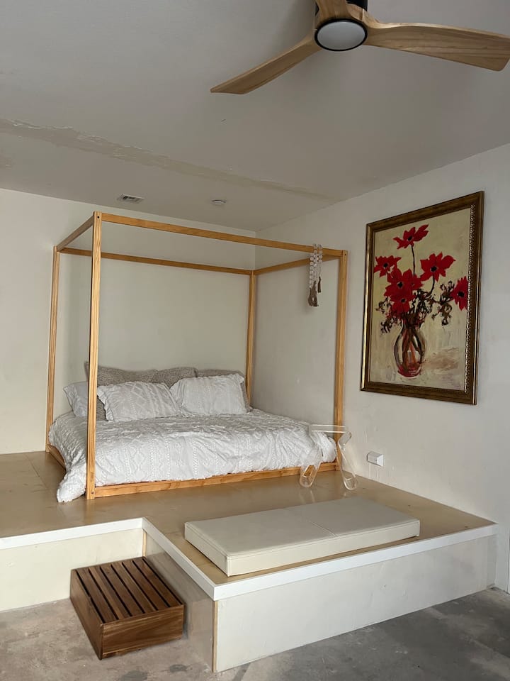 Chic Retreat Close To Everything! - Las Vegas, NV