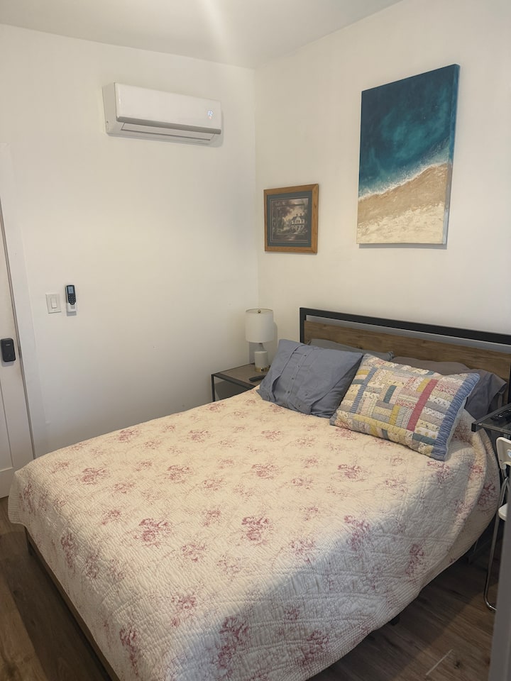 Private Room/ With Private Bath - Jersey City, NJ