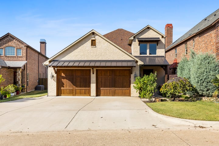 Let’s “Le” By The Lake! - Rockwall, TX