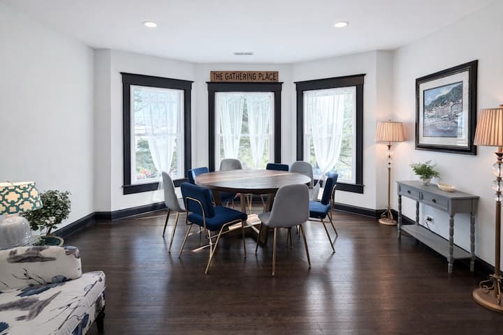 Master Kng Suite+kng Bedroom+loft & Game Room/navy - Waukegan, IL