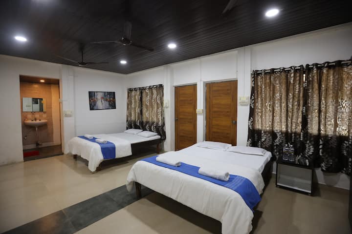 Family Room - Satara