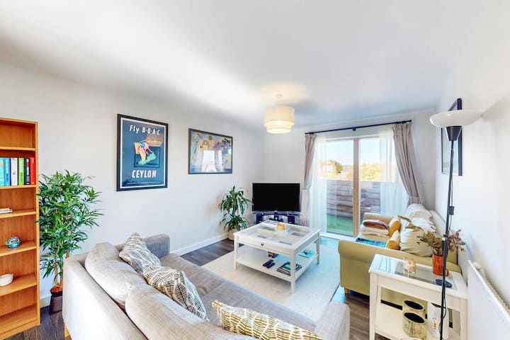 Bright 1br W/ Balcony & Workspace - 10 Min To Tube - Bloomsbury