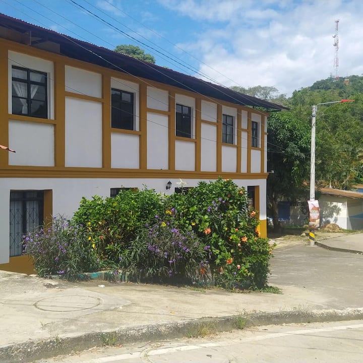 Casa Reina, Tu Refugio Con Estilo Y Piscina - Ibagué