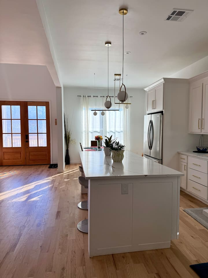 Summit Nocturne | Large 4bd House | Rose District - Broken Arrow, OK