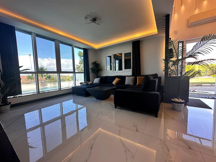 Stilvolle Villa In Kusadasi Mit Meerblick - Kuşadası