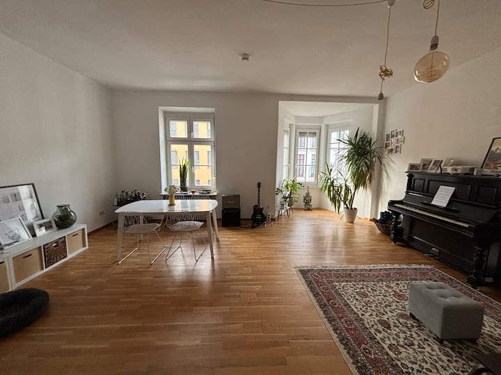 Elegant Family Apartment Near Central Station - Munich