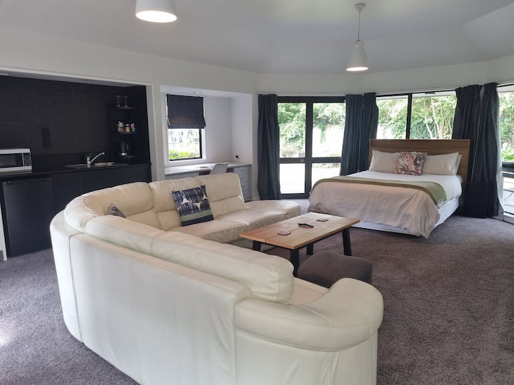 Super Studio - Palmerston North