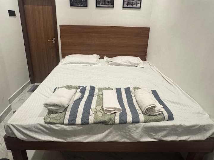 Orange Bricks Boutique Guest House (11 Rooms) - Kolkata