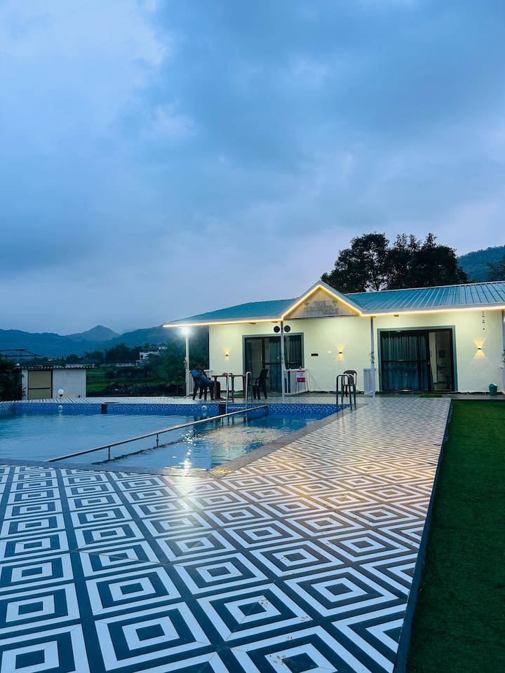 The Crystal Villa - Karjat