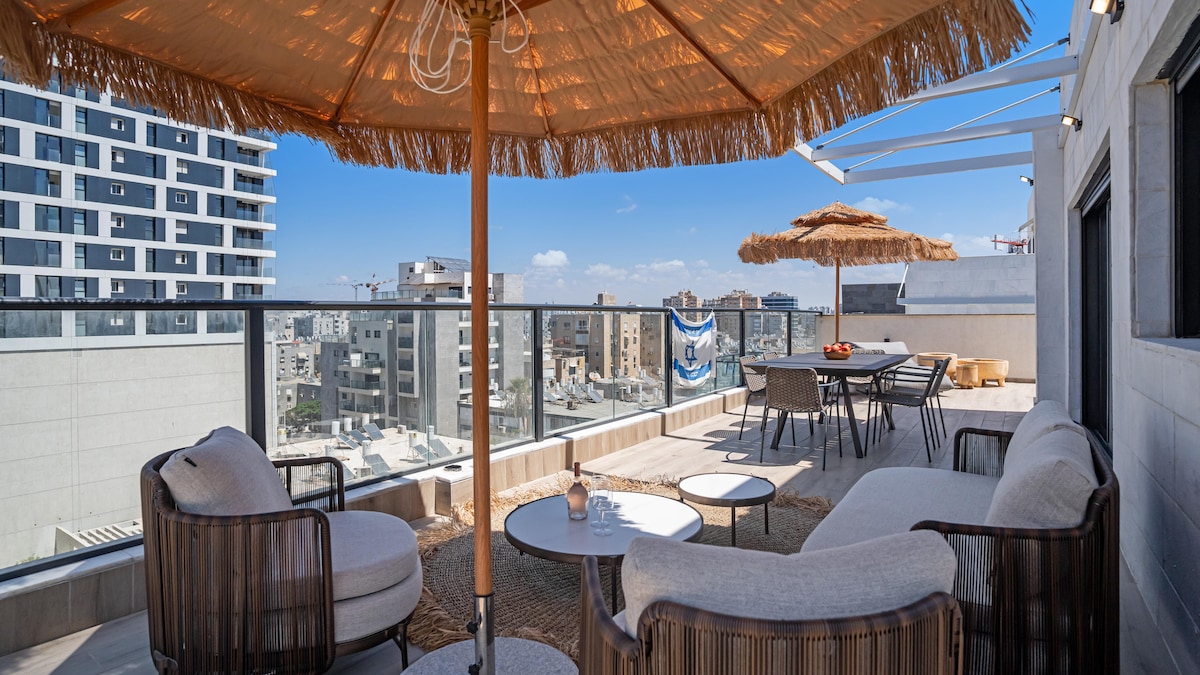 Penthouse | 2nd Line to Sea | 2 Terraces - Apartments for Rent in Bat ...