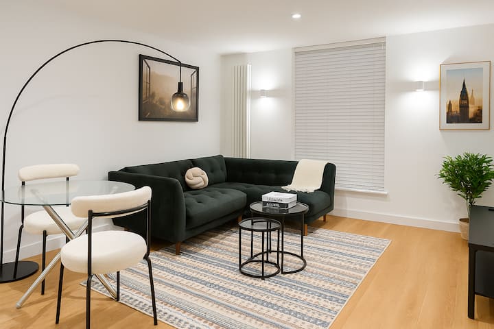 City Centre | Business & Tourists |Parking + Wif - Milton Keynes