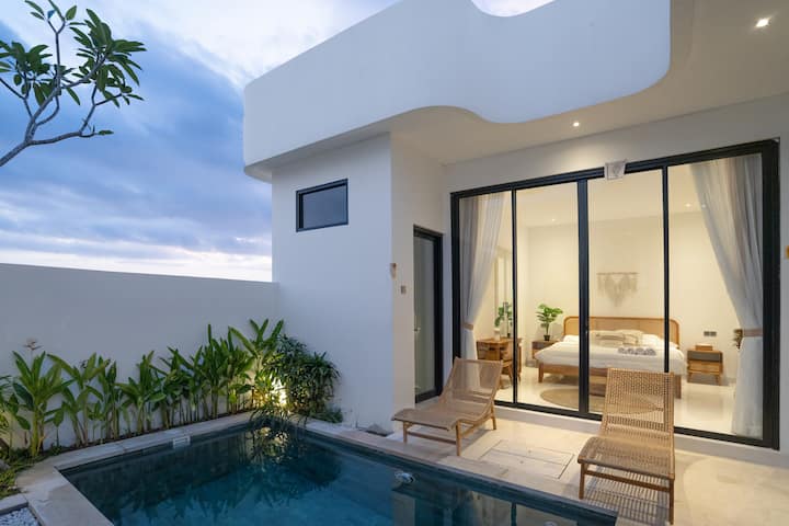 Brand New 2br Private Pool & Next To Obsidian Gym - Bali