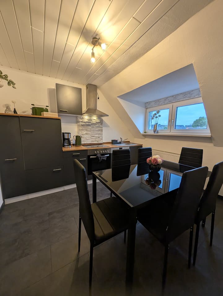 Charming Centrally Located Apartment In Brühl - Brühl