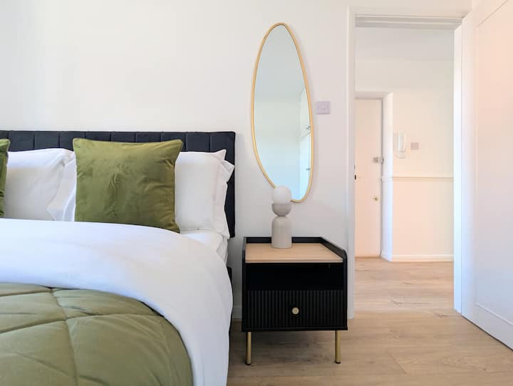 Saffron Court Apartment - Central High Wycombe - High Wycombe