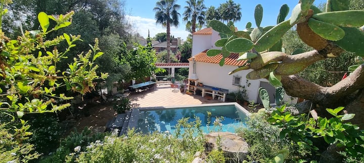 Garden Villa Next To The Beach - Castelldefels